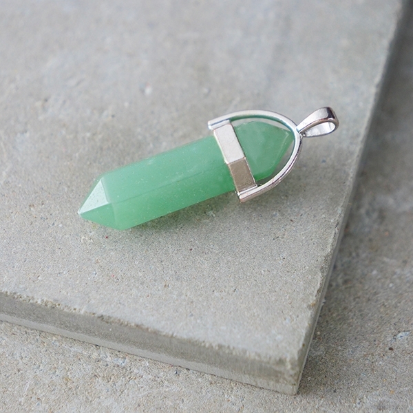 Green jade crystal necklace store